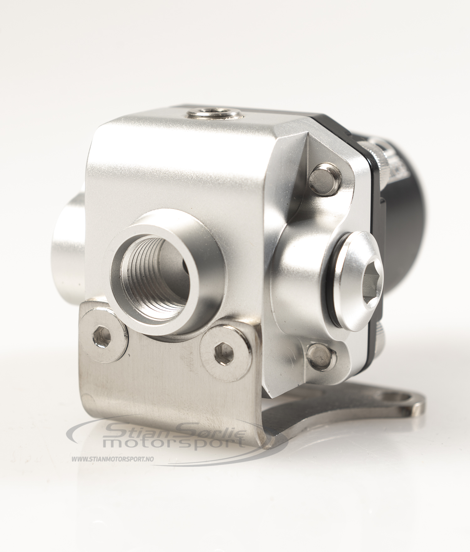 Bensintrycksregulator NUKE Performance FPR100s AN-6 – Motorsportshopen